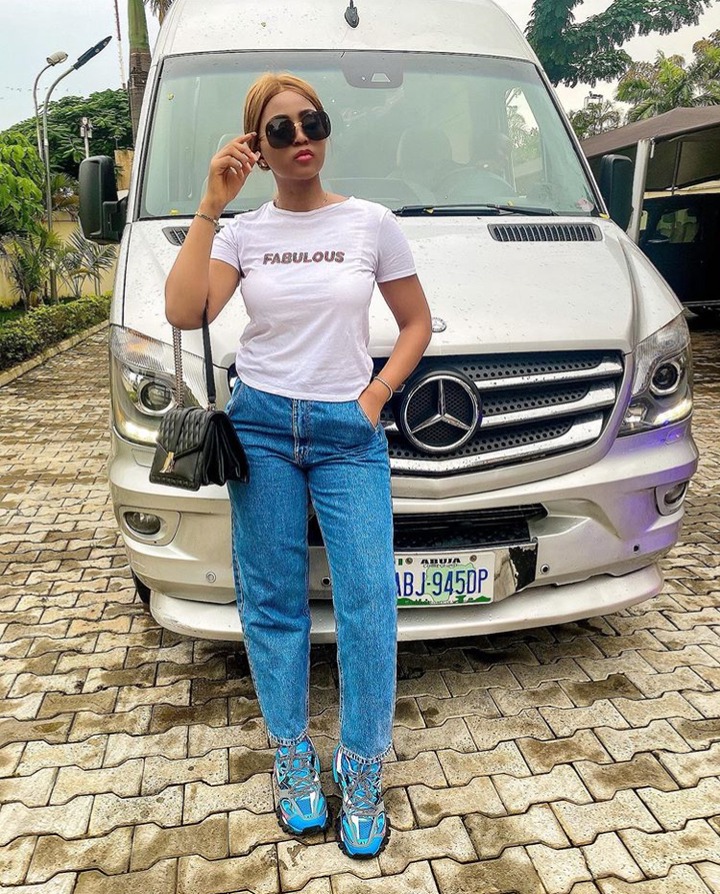 Checkout Regina Daniel new look – photos – Bandsng Writers Community