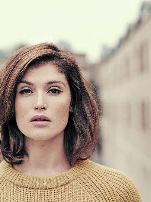 Best Haircuts For Small Foreheads