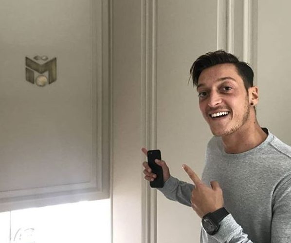 Photos of Ozil's £10m mansion and £800k car collection - Report Minds