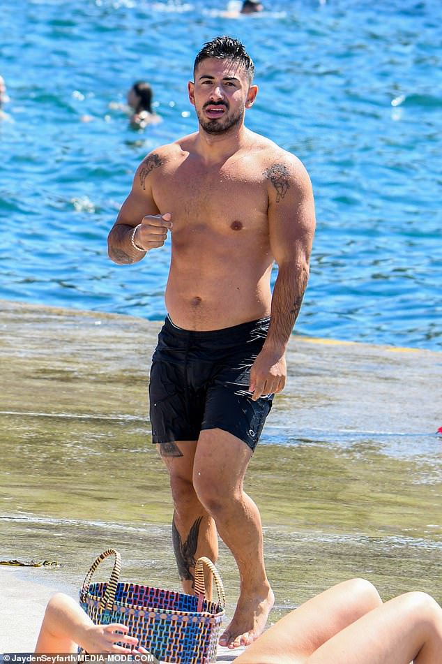Jake From Awkward Shirtless